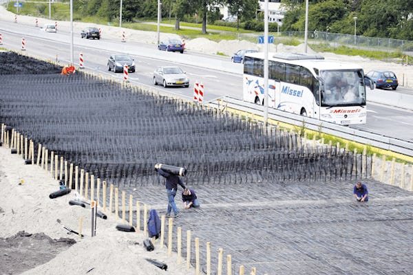 3D-geogrid voor beheerste zetting