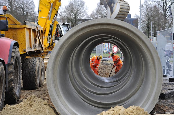 Mega rioolbuis loopt dwars door de Hondsrug