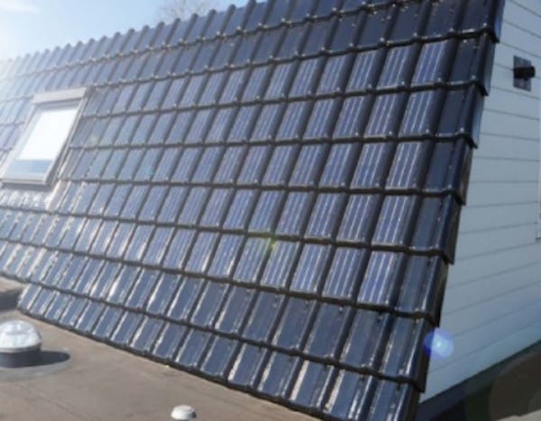 Zonnepanelen in dakpan opgenomen