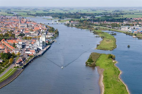 Witteveen+Bos geeft IJssel bij Kampen ruimte
