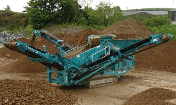 Powerscreen maakt compacte Warrior