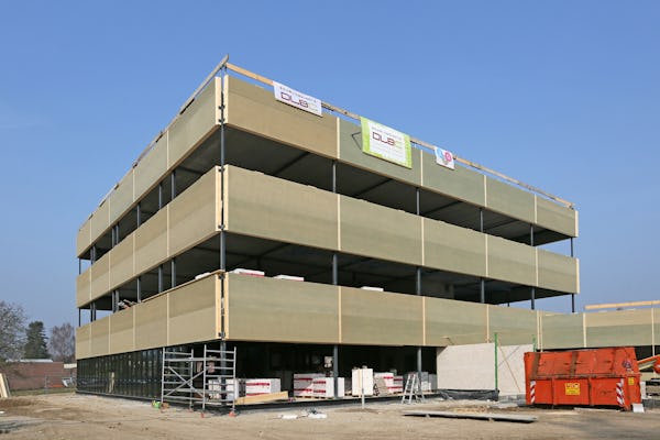 Gipsblokken regelen akoestiek in zorgpark Scharn