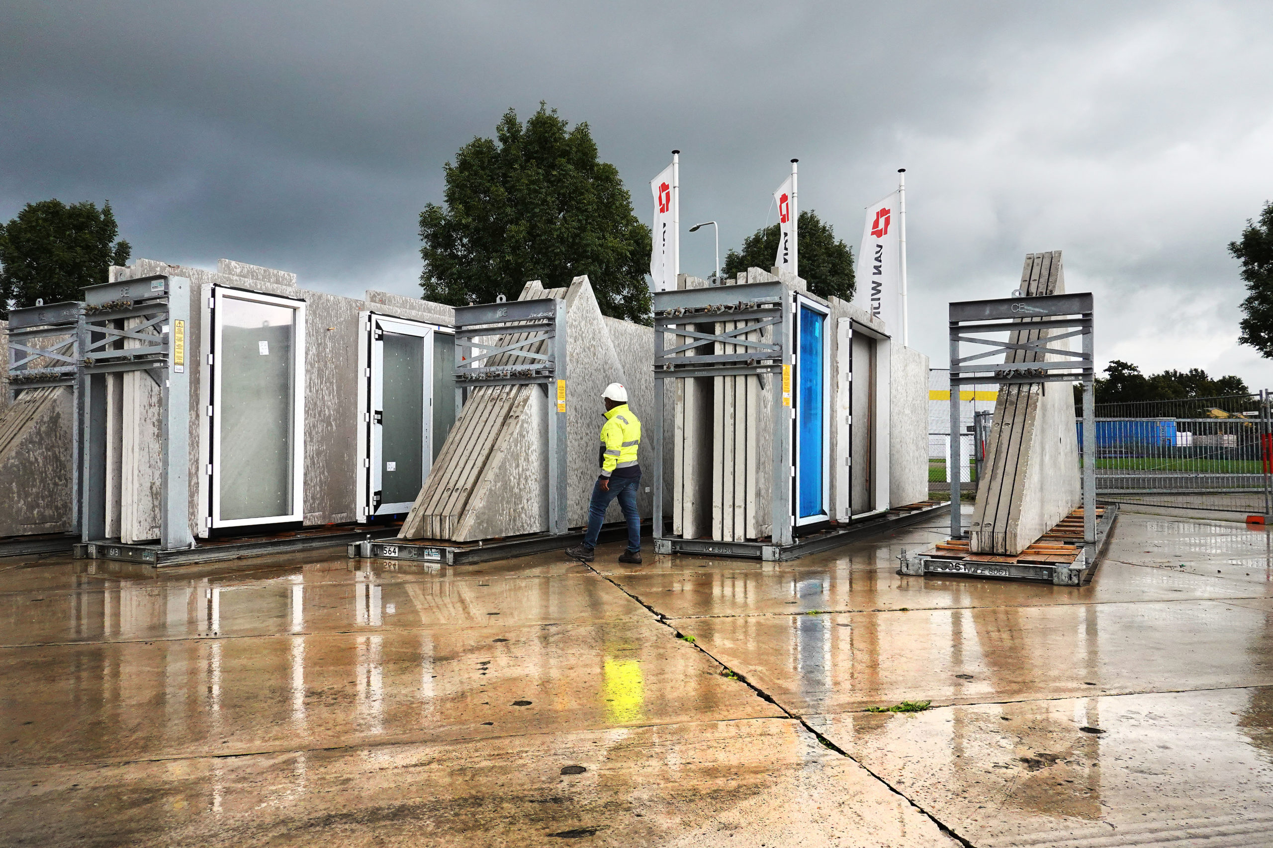 Van Wijnen begint grote woningfabriek in Heerenveen: 4000 woningen per jaar