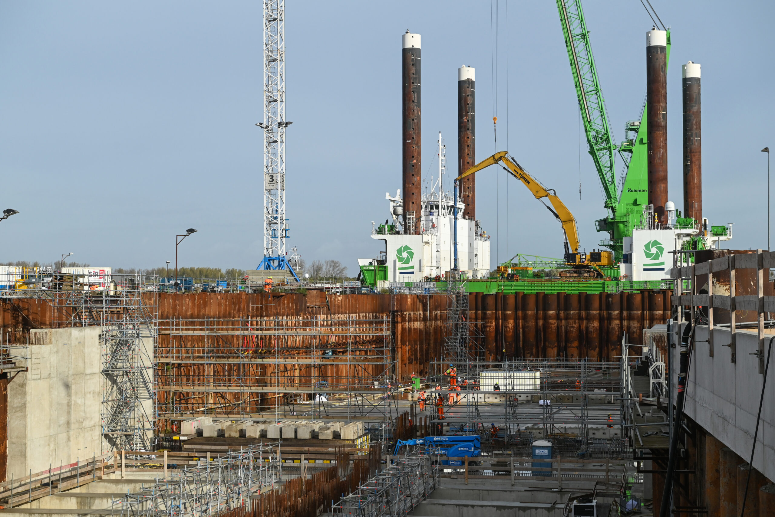 Tijdelijke fundering Maasdeltatunnel ligt er straks voor eeuwig