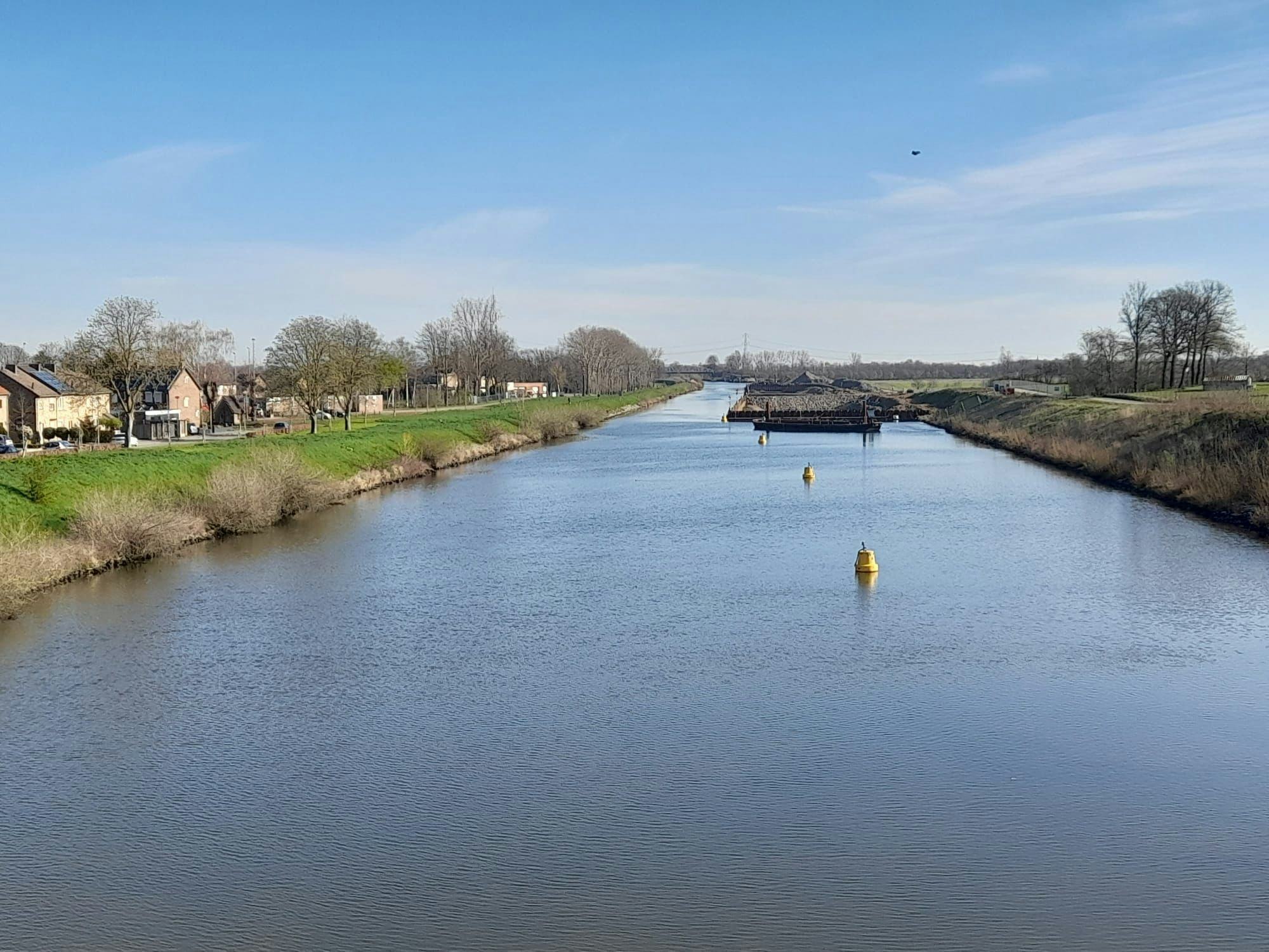Water liep onder damwand door bij bezweken bouwkuip Julianakanaal