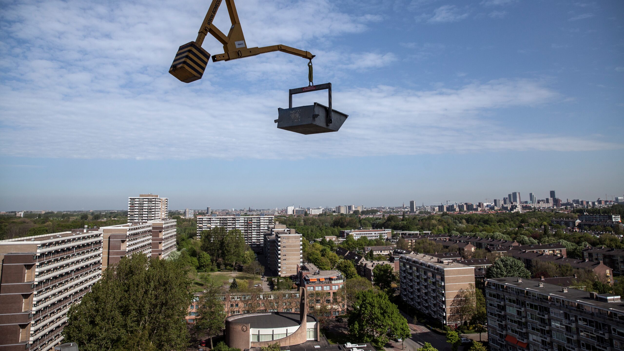 Veilig werken op schuin dak met nieuw ontwikkelde noksteiger